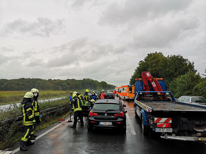 Feuerwehr Dülmen – Vier PKWs in Unfall auf der A43 verwickelt